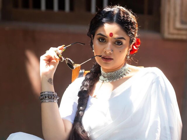Sreemukhi's Breathtaking Recreation Of Gangubai Kathiawadi Has The ...