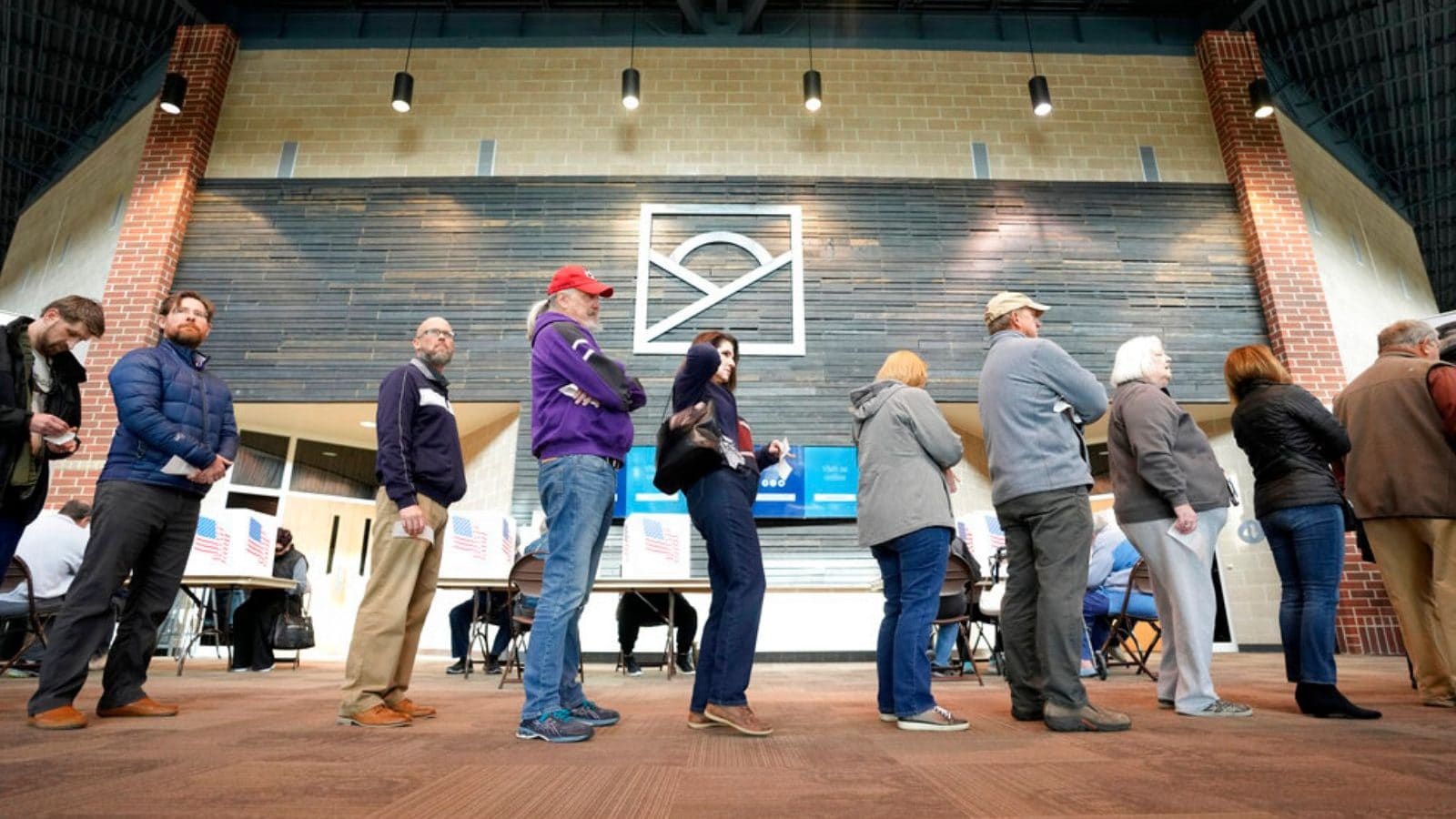 Concerned US Voters Line Up for Midterm Elections; Here's What's ...