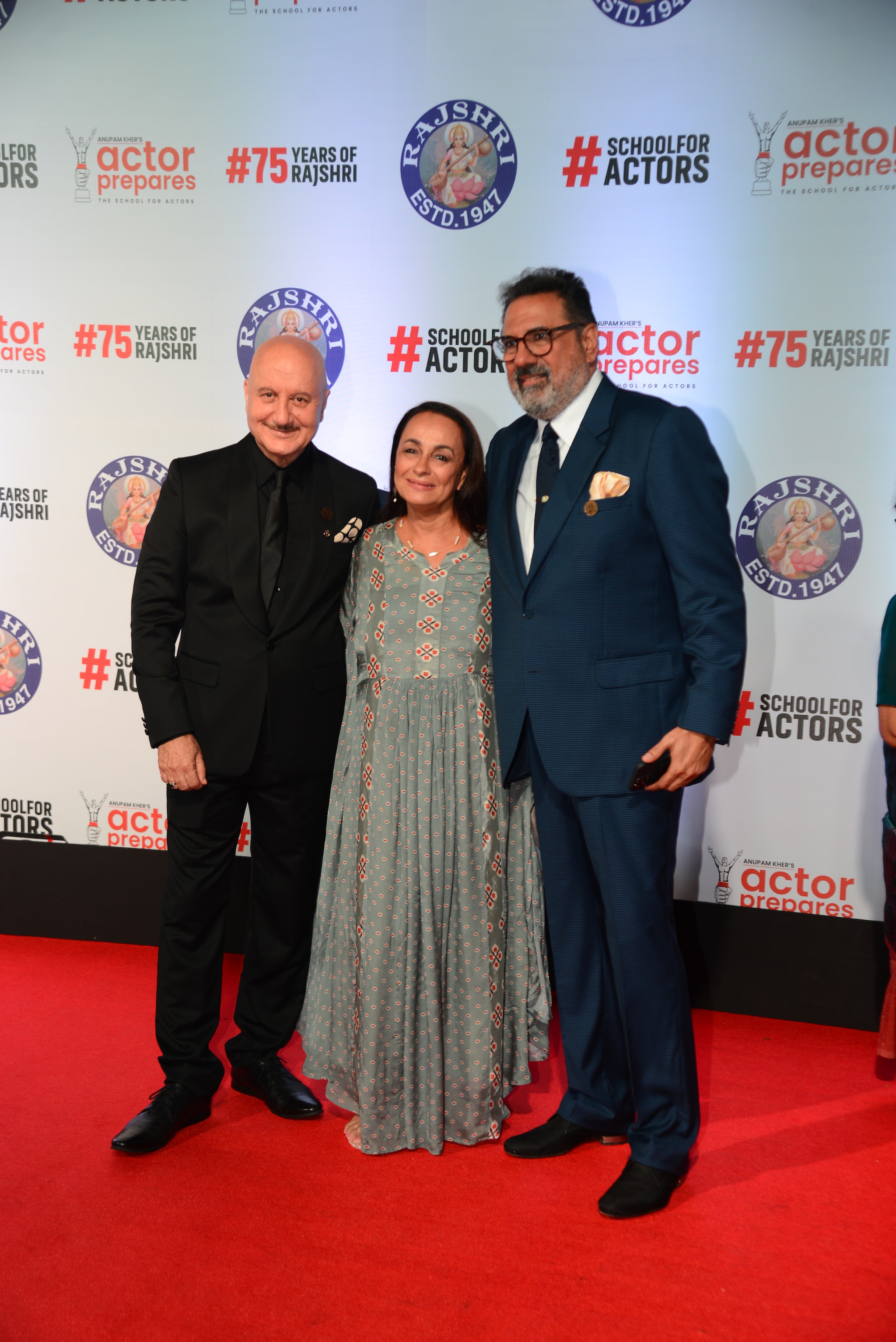 Uunchai Premiere: Salman Khan, Rani Mukerji, Kajol, Jaya Bachchan, Kangana Ranaut, Akshay Kumar ...