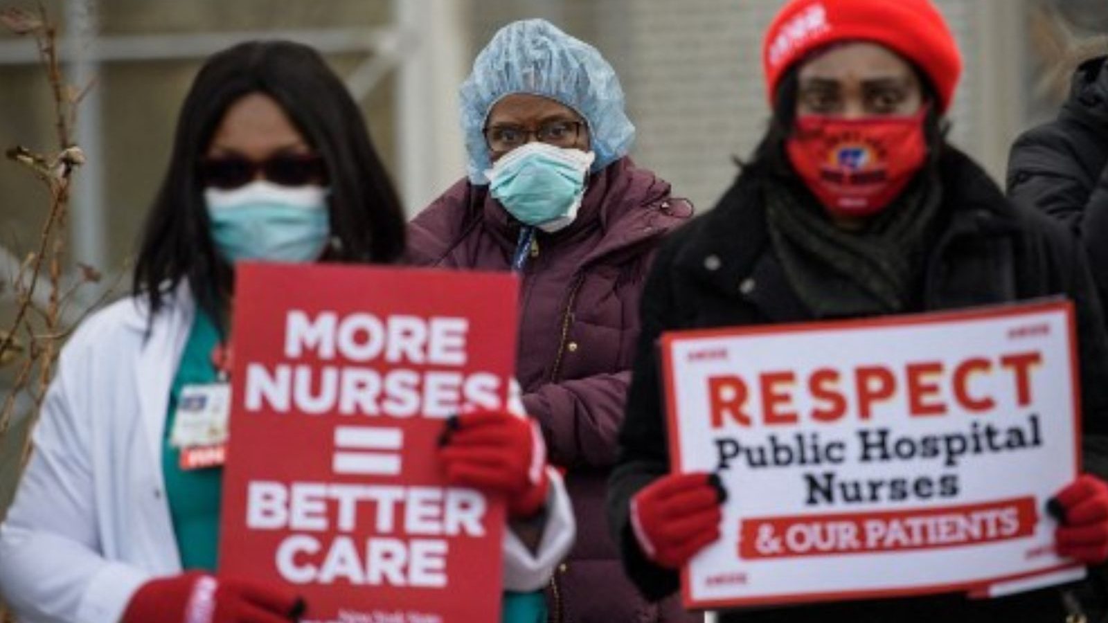 UK Ambulance Workers Ready to Join Widening Strikes Amid Protests by Nurse