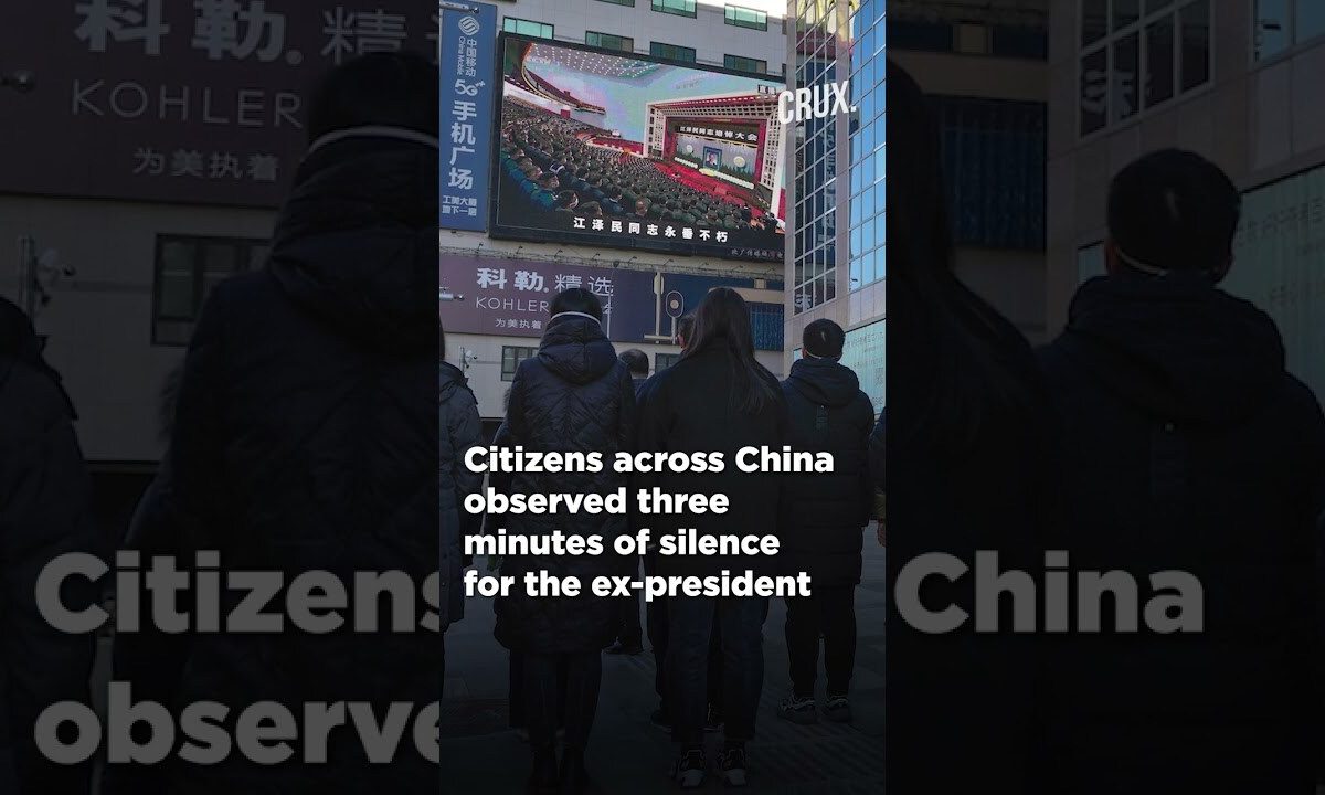 Xi Jinping Bows To Former Chinese President - News18