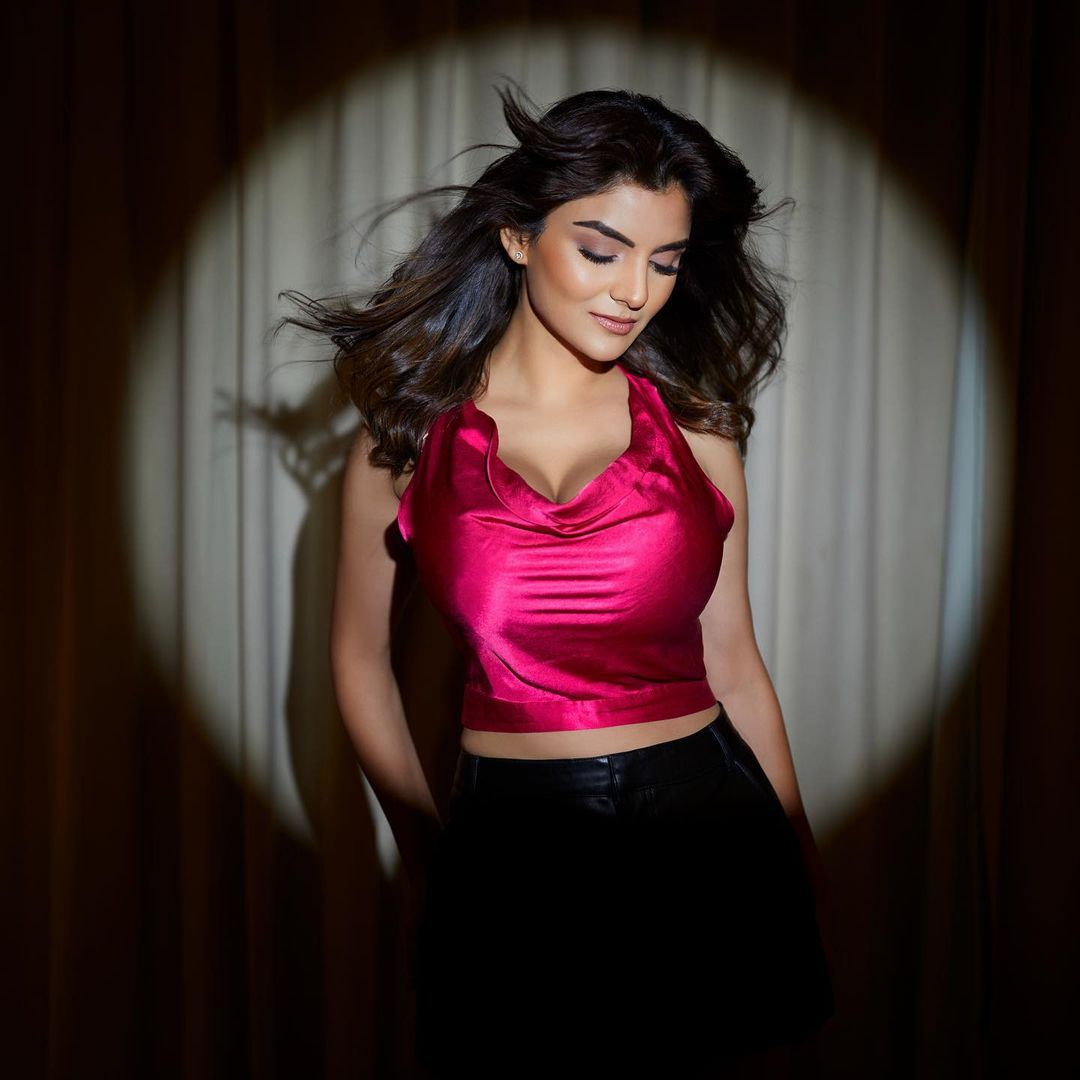 Hot and Bold Photos of Anveshi Jain That Deserve Your Attention - News18