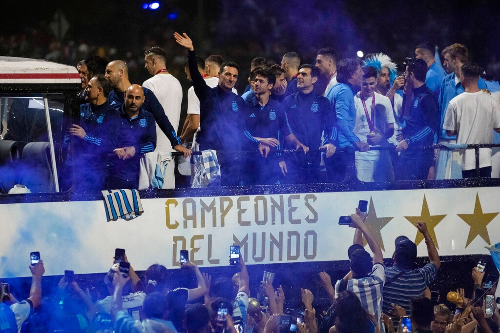 In Pictures: Lionel Messi & Co Celebrate FIFA World Cup Triumph With ...