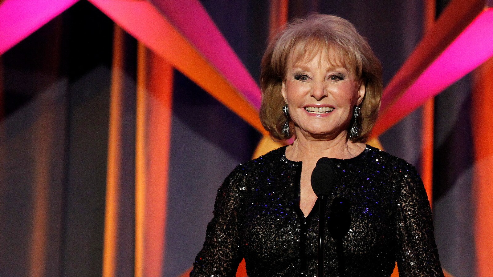 TV News Icon Barbara Walters Who Interviewed Indira Gandhi, Putin ...