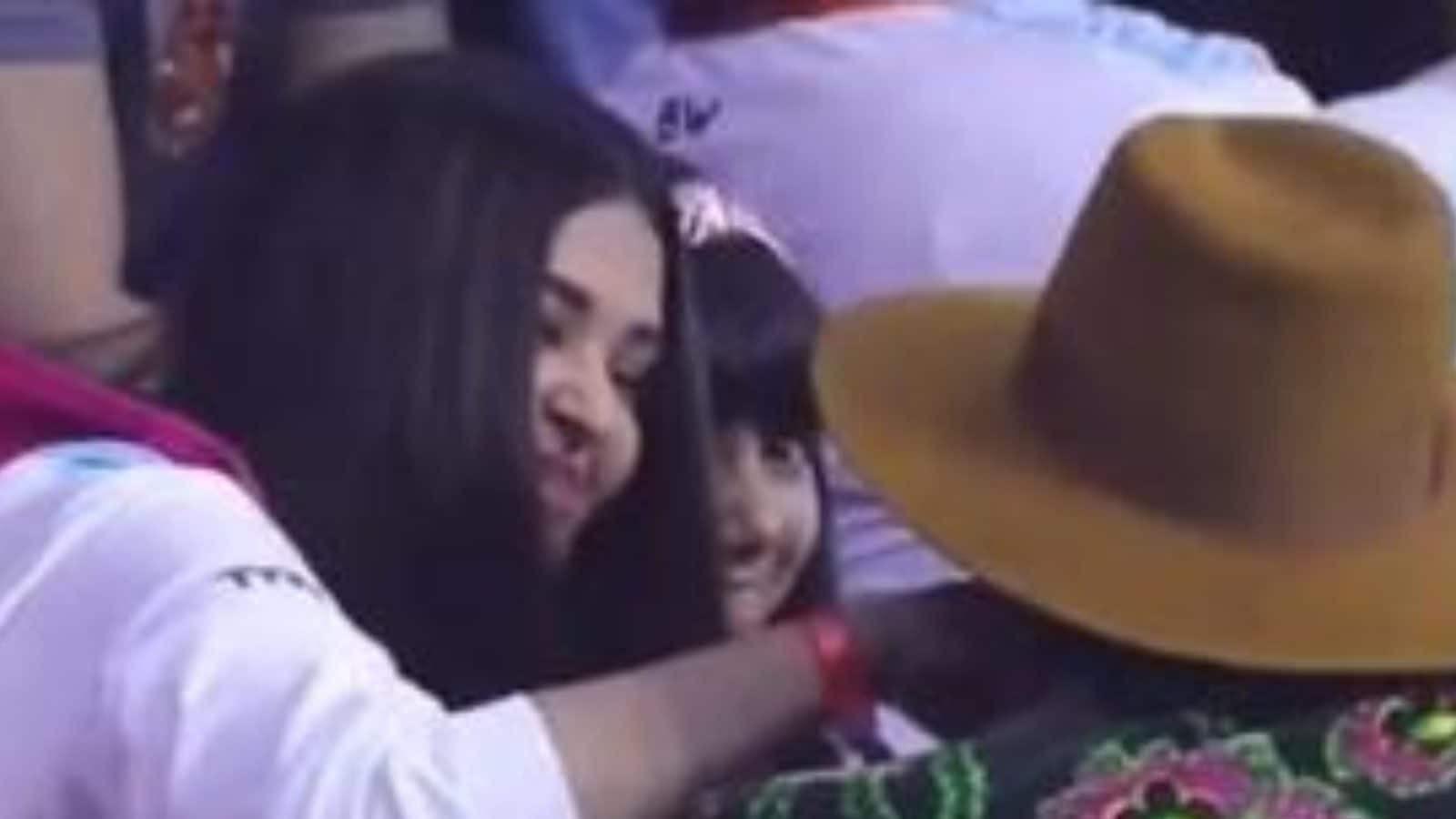 Aishwarya Rai Pulls Ranveer Singh's Cheeks In Viral Video; Aaradhya's Reaction Is Too Cute To ...