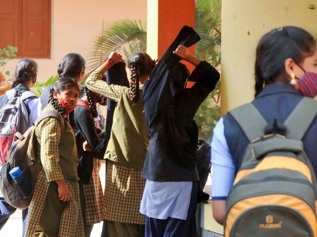 Lahore Opens Its First Transgender School Providing Free Education - News18