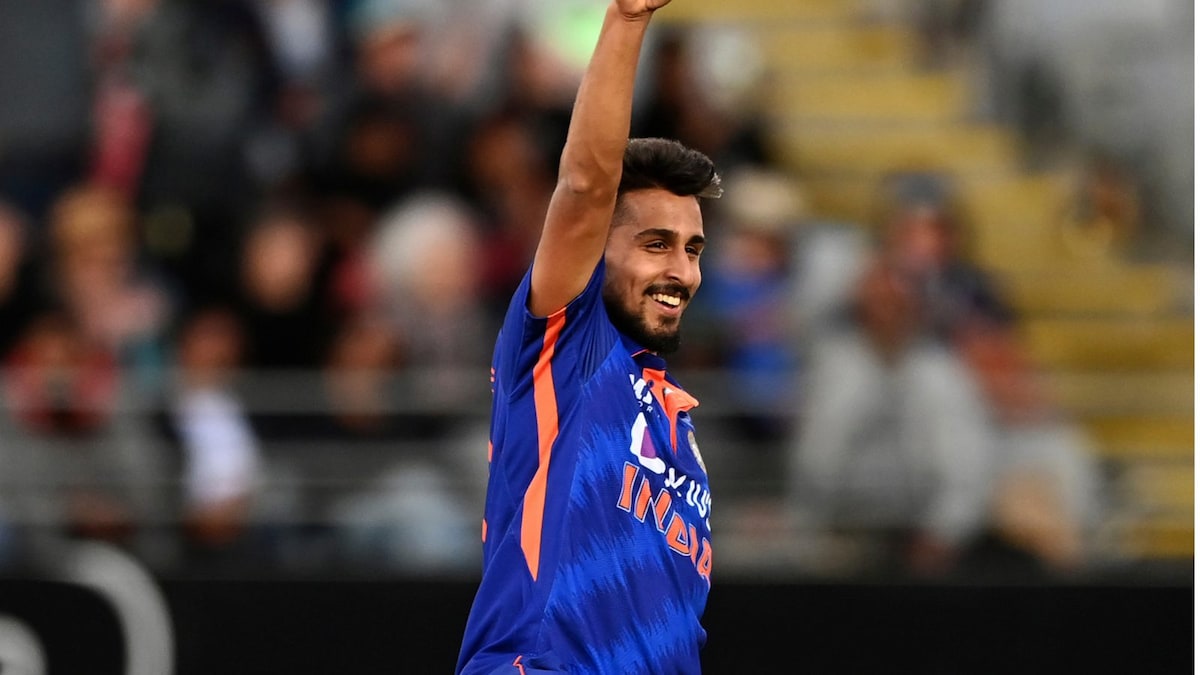 'I Have Seen Umran Malik Bowl 20 Overs With Rapid Pace': Ashish Nehra ...