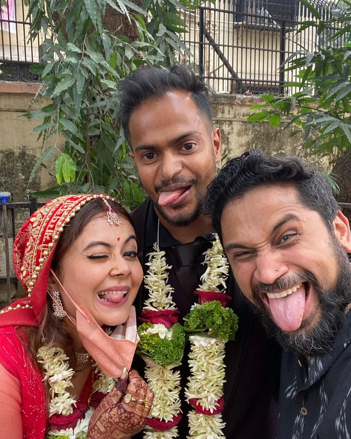 Devoleena Bhattacharjee Of Saath Nibhana Saathiya Fame Gets Married To Gym Trainer Shahnawaz ...