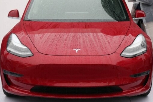 Tesla Model 3 Prototype Spotted, Expected to be Unveiled in 2023 - News18