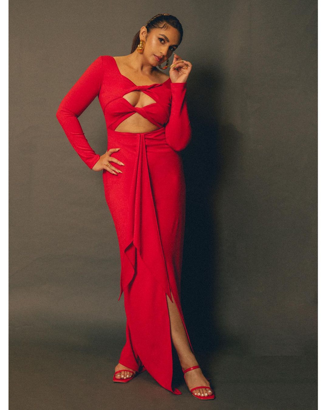 Huma Qureshi Looks Fiery Hot In Red Cutout Dress, Check Out The Diva's ...