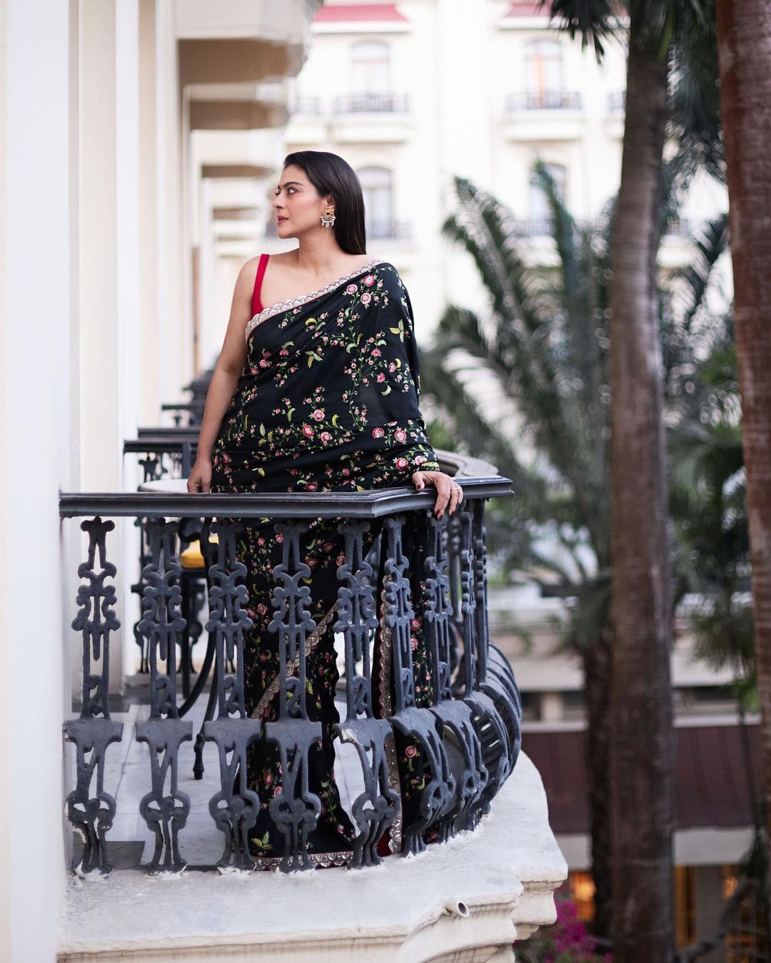 These Pictures of Kajol Will Make Your Day Brighter; Check Out Eternal ...