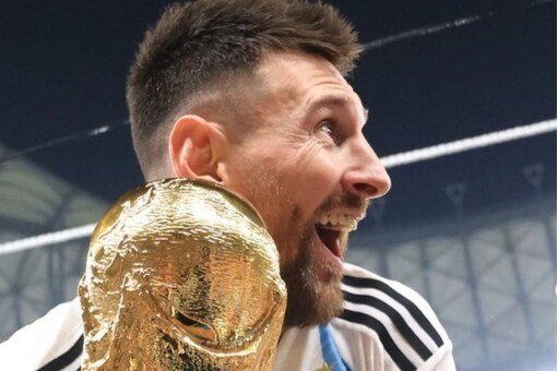 Lionel Messi Lifting World Cup Becomes Most Liked Social Media Post of ...