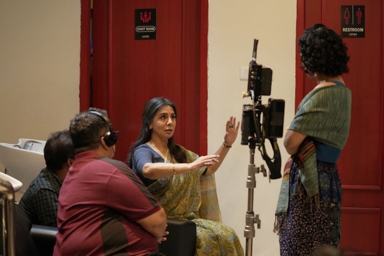 Neetu Kapoor's Look from Letters to Mr Khanna Revealed in These ...