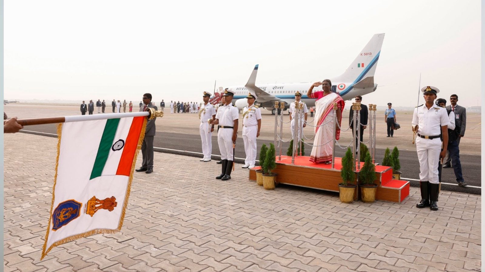 Prez Approves Introduction of New Design for President's Standard and ...