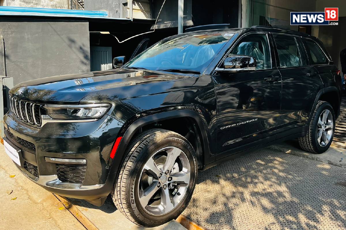 New Jeep Grand Cherokee in Pics: See Design, Interior, Features and ...