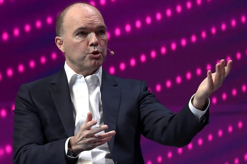 Vodafone CEO Nick Read To Step Down; CFO Margherita Della Valle To Be ... Vodafone CEO Nick Read To Step Down; CFO Margherita Della Valle To Be ...
