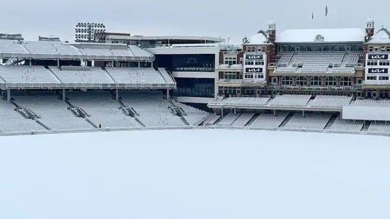 “Perfect Setting For A Pink-Ball Test”: Fans In Awe Of Snow-Covered ...