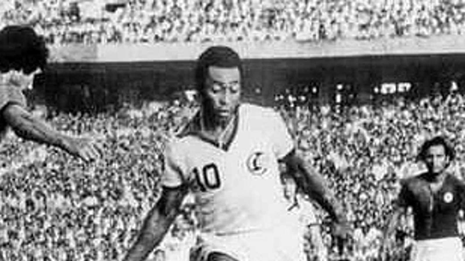 Pele Dies at 82: When the Brazil Legend Mesmerised Kolkata in a ...