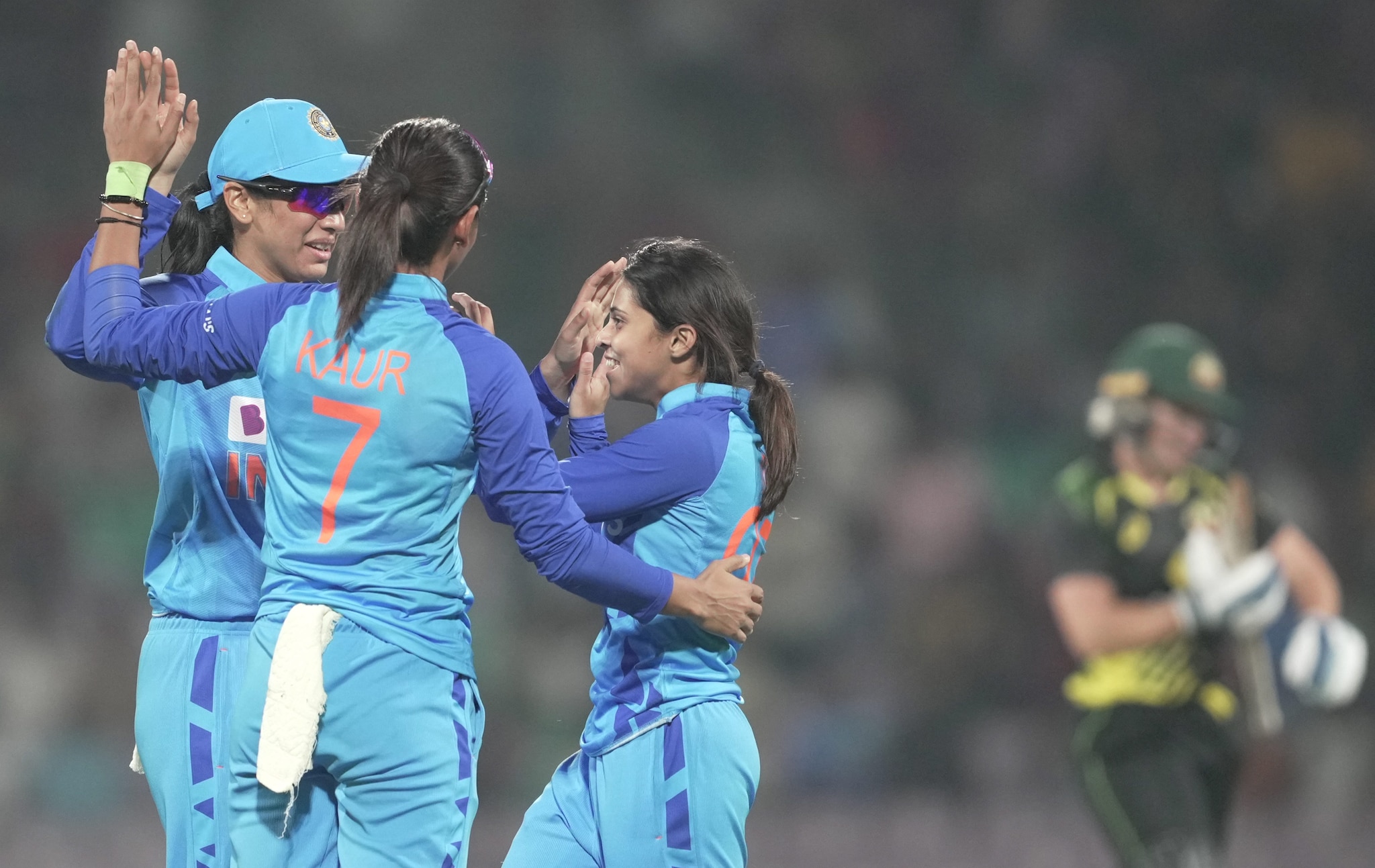 INDW vs AUSW, 1st T20I: India Mauled by Mooney's Brilliance, Australia ...