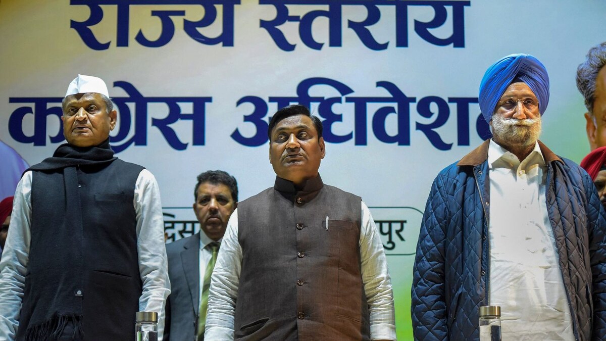 Cong Leader Sukhjinder Randhawa Says Finish Modi and Country will be Saved; BJP Hits Back - News18