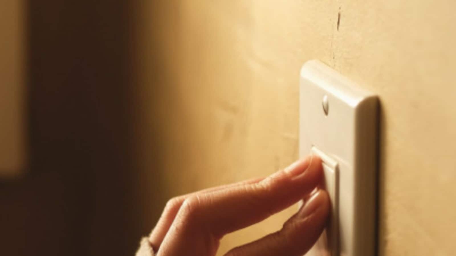 Scientists Explore Using Paper-thin Solar Cells to Generate Renewable ...