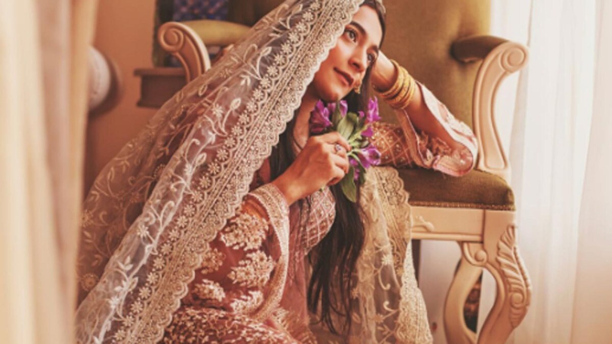 Follow These Hacks If You Are The Next Bride To Be In Winters - News18