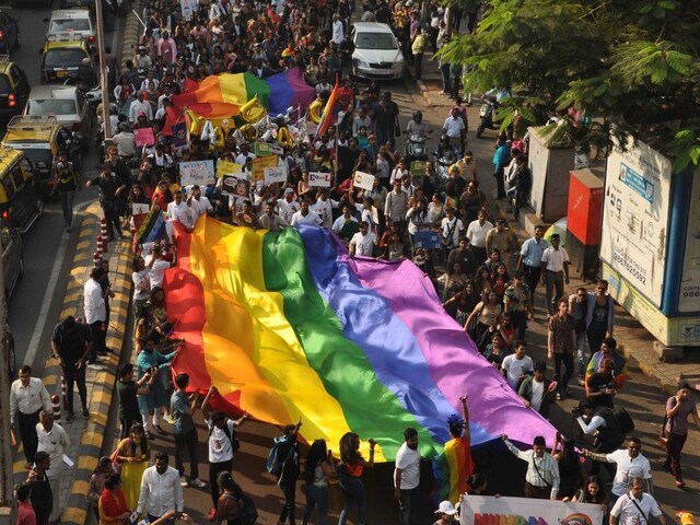 After Covid Hiatus, South Asia's Oldest Pride Walk Returns to Kolkata ...