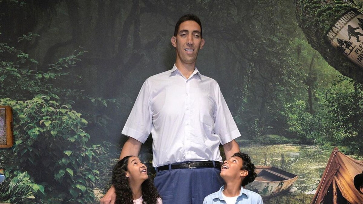 Sultan Kösen, The World's Tallest Man, Turns 40 - News18