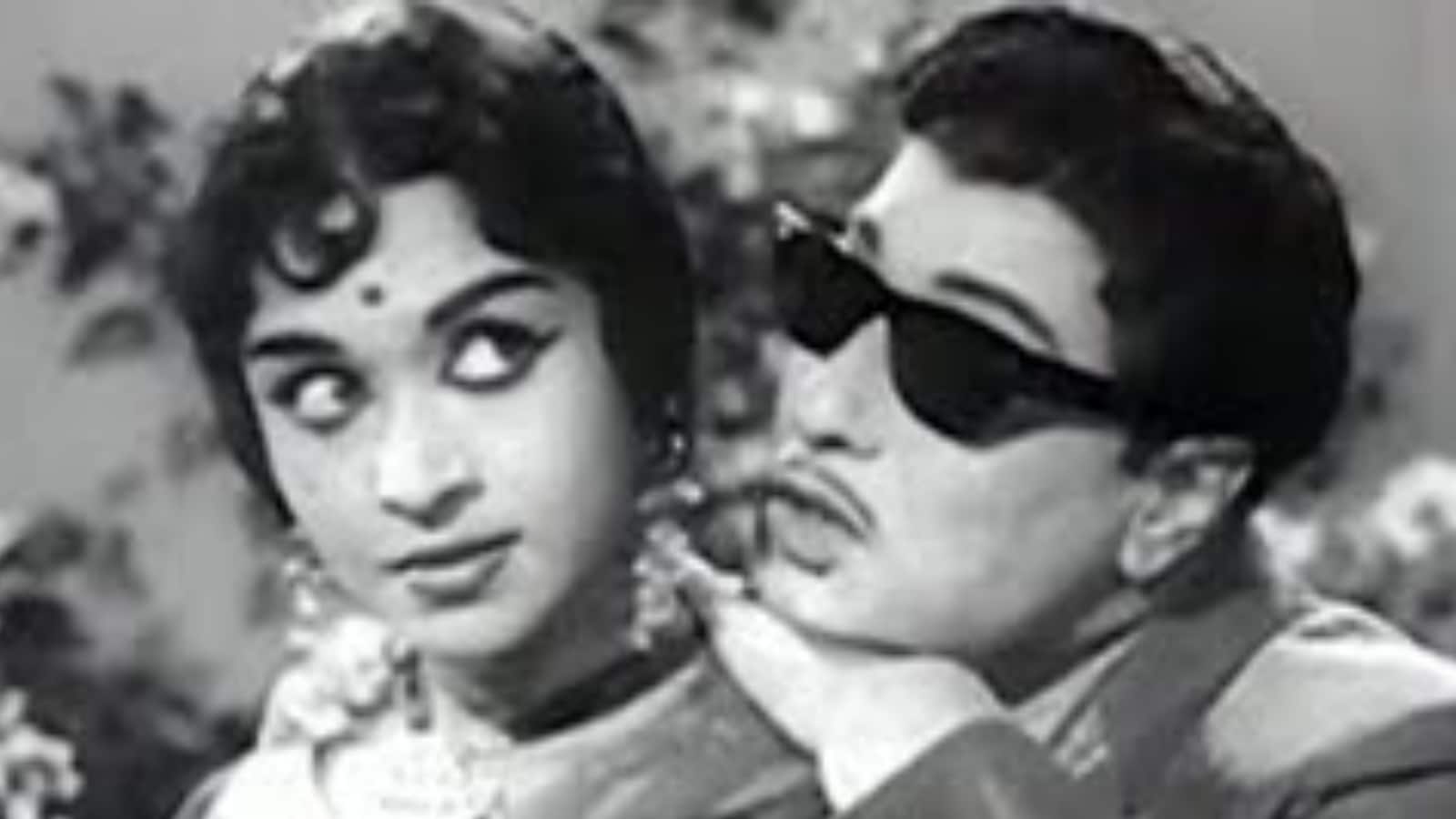 MG Ramachandran's Thayin Madiyil to Complete 58 Years Of Its Release on Dec 18 | Movies News ...