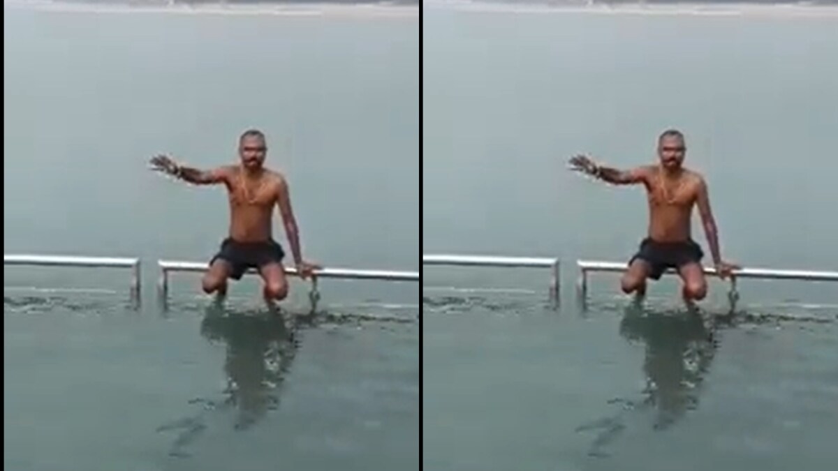 Man Offers to Take 'Dubki' in River For Rs 10 Amid Freezing Weather ...