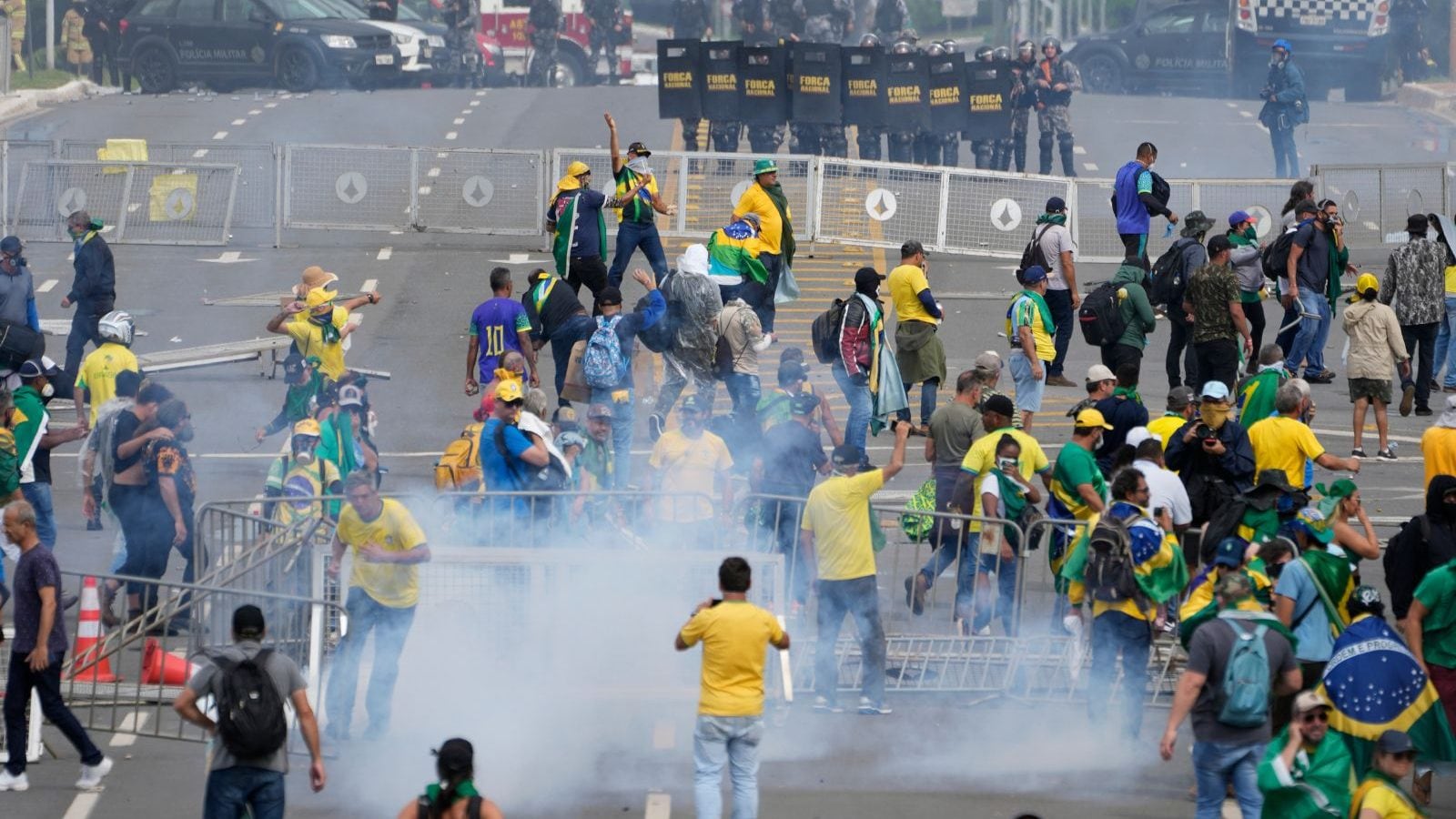 Brazilian Troops Clear Pro-Bolsonaro Camp After Protesters Storm ...