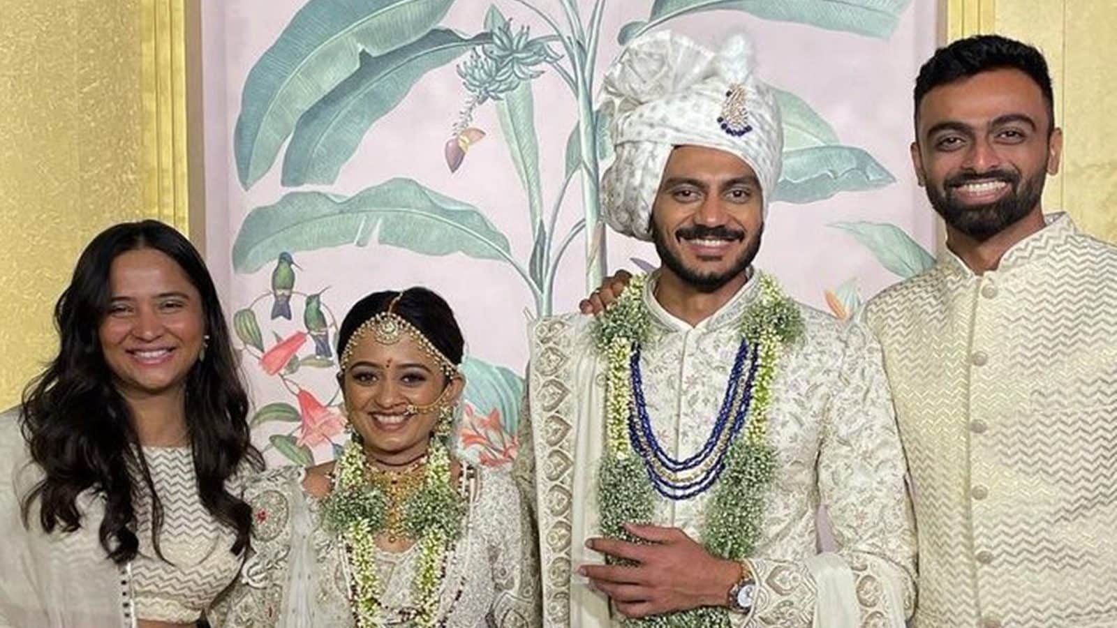 Axar Patel Marries Fiance Meha Patel, Dreamy Wedding Pictures Go Viral ...