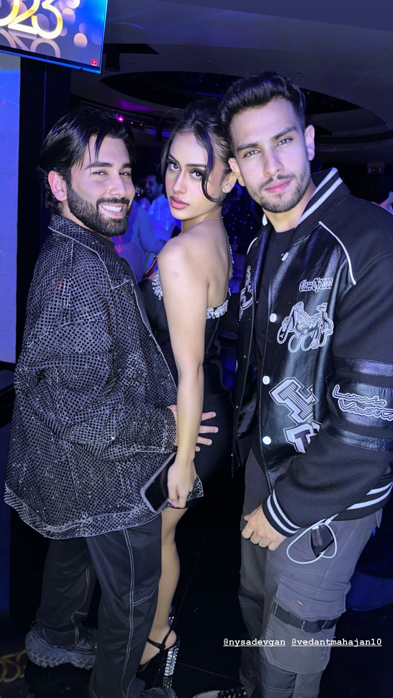 Nysa Devgan Gets Cosy With Orry As She Parties in Sexy Plunging Dress ...