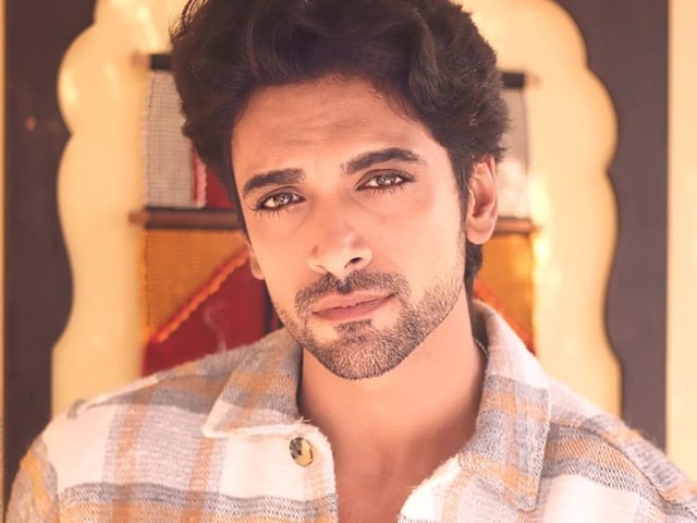 Faltu Actor Aakash Ahuja Breaks Silence on His Show's Competition With ...