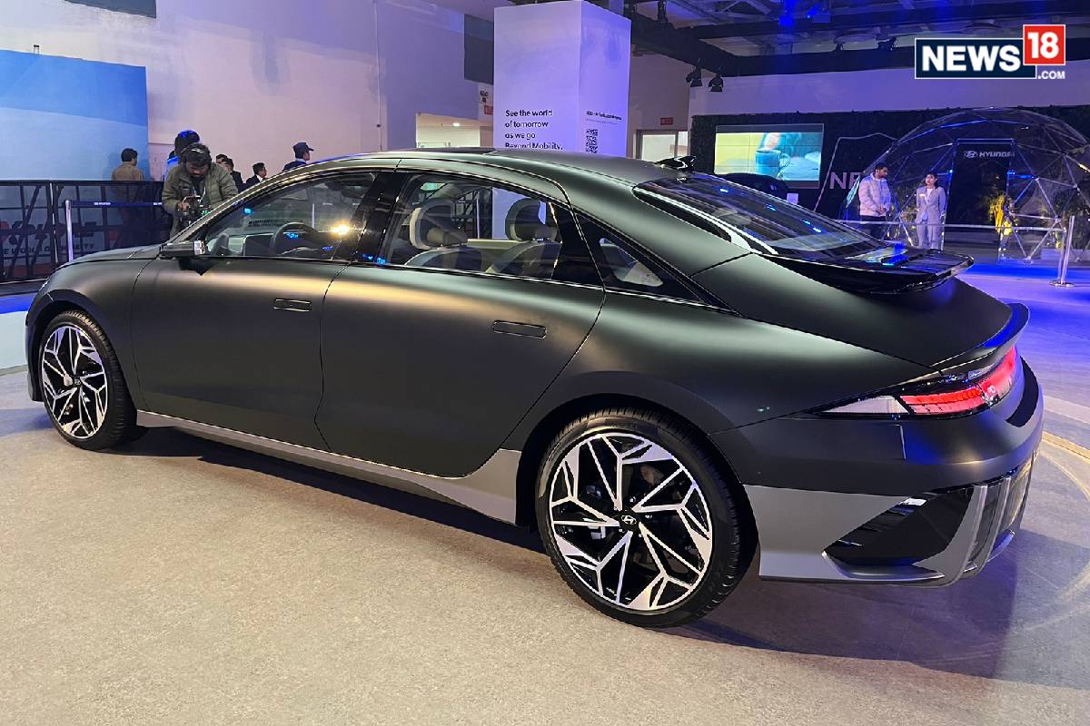 All-Electric Hyundai Ioniq 6 Sedan in Pics: See Design, Interiors ...