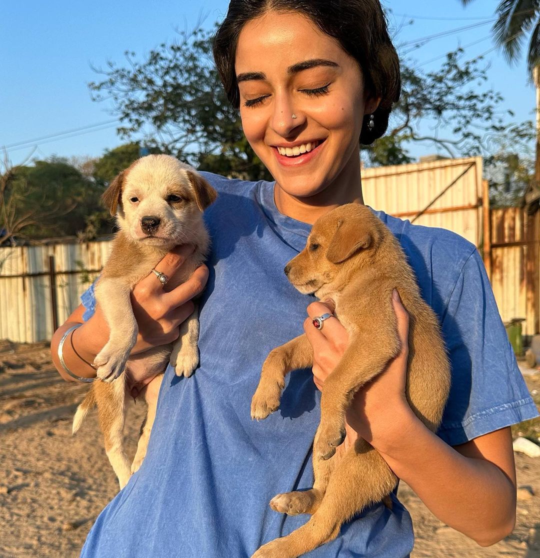 Ananya Panday And Her Pet Dog Will Melt Your Hearts In Latest Photos ...