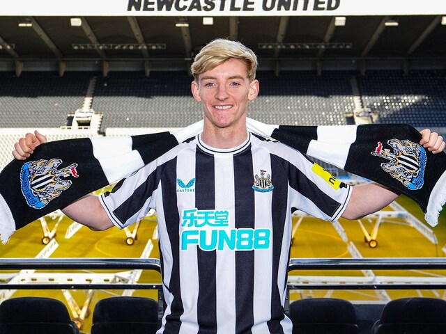 Newcastle Complete Signing of Anthony Gordon From Everton - News18