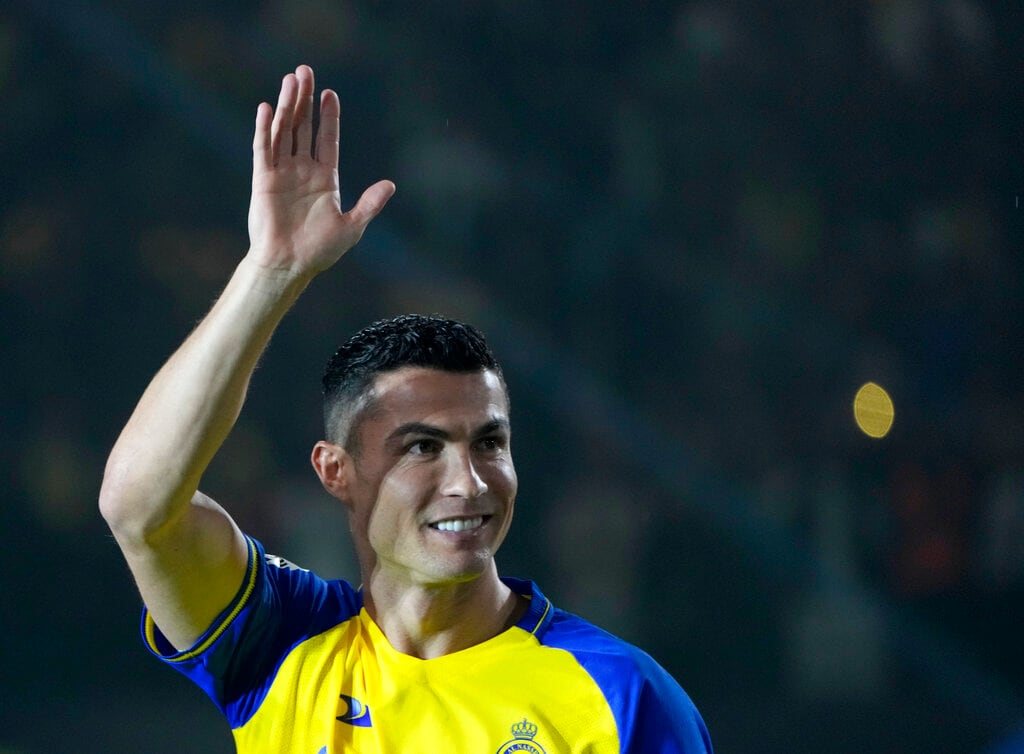 Vamos CR7! Cristiano Ronaldo Unveiled as Al Nassr Player - In Pics - News18