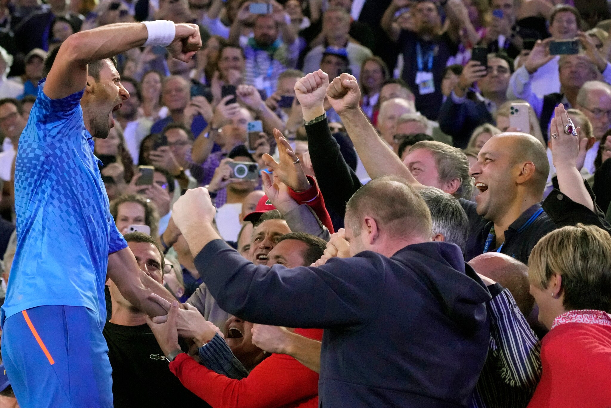 IN PICTURES| 'King of Melbourne': Novak Djokovic Clinches 10th Australian Open Title - News18