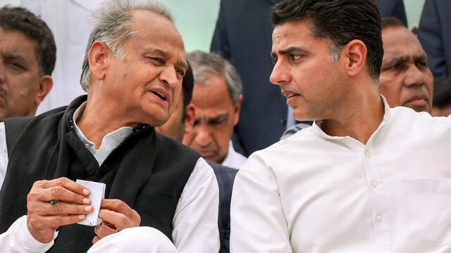 Gehlot-Pilot Tussle Pushing Rajasthan Backwards, Says Vasundhara Raje - News18