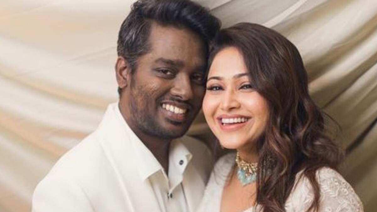 Shah Rukh Khan's Jawan Director Atlee and Wife Krishna Priya Blessed ...