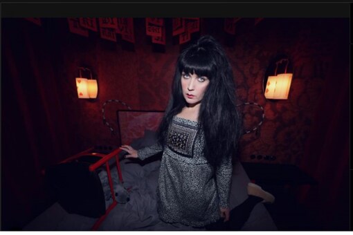 Singer Married A Ghost. Then, This Happened - News18