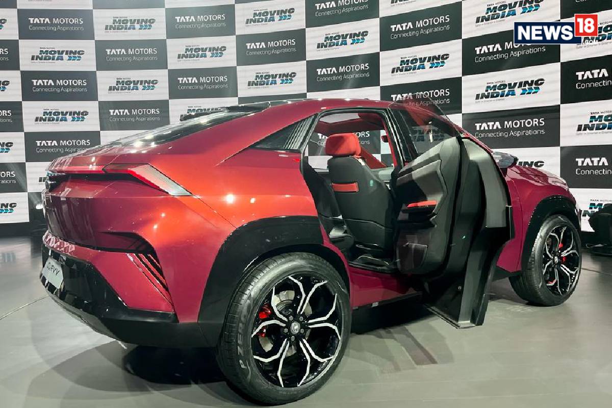 Tata Curvv in Pics: See Design, Features and More in Detail