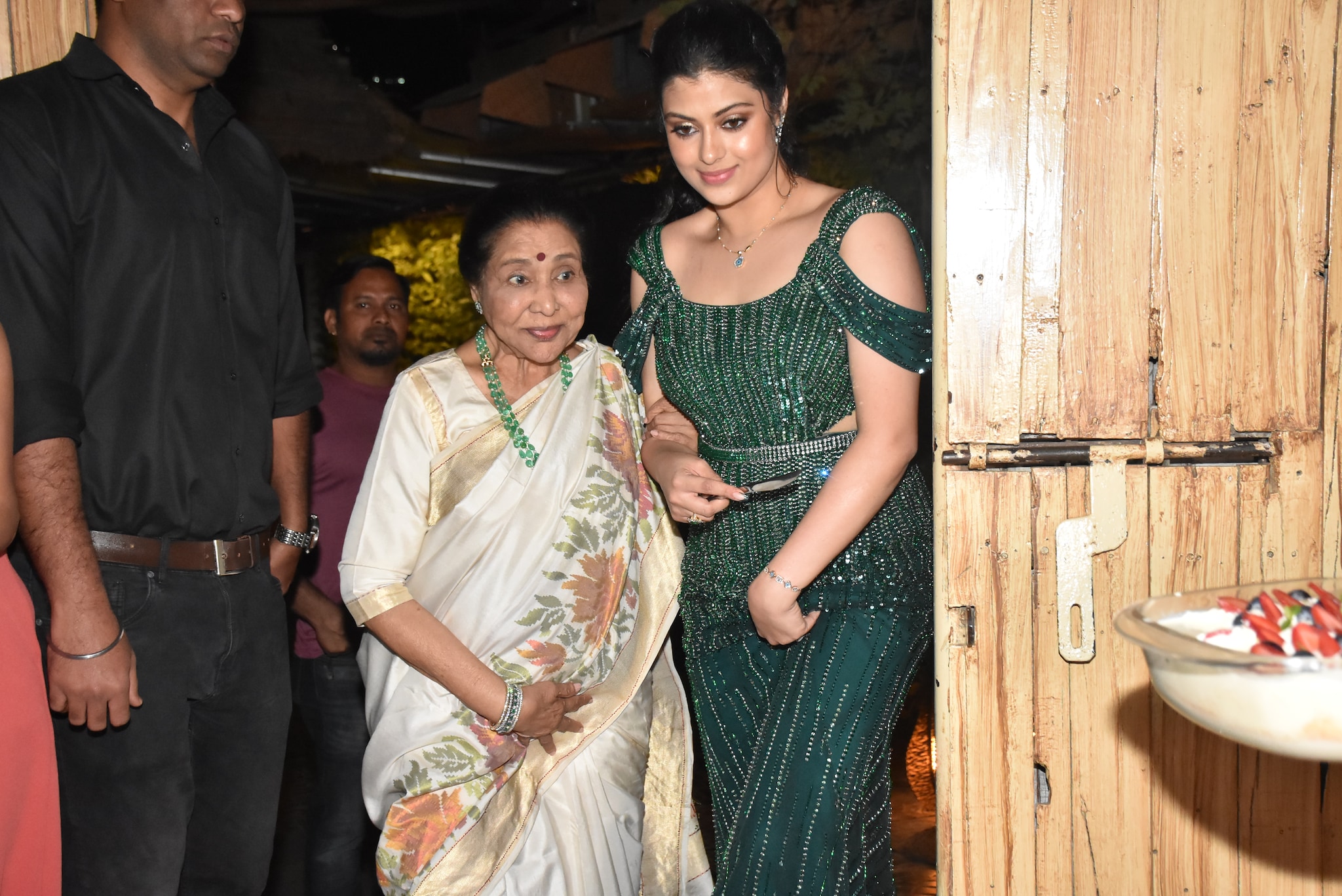 Tamannaah Bhatia, Shah Rukh Khan, Malaika Arora, Shraddha Kapoor ...