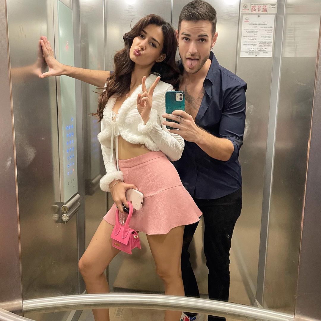 Disha Patani And Aleksandar Alex Ilic Pose For Cute Mirror Selfie Check Out The Rumoured Couple