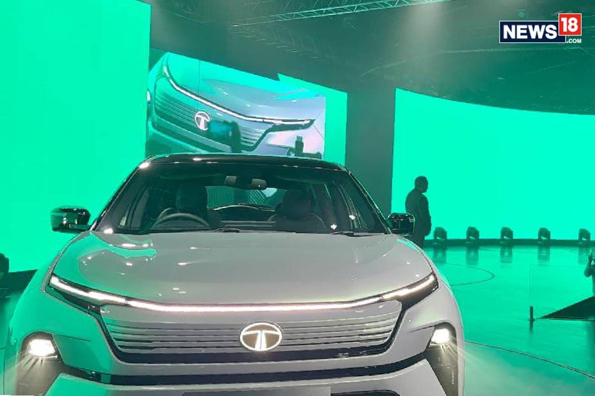 Tata Harrier EV in Pics: See Design, Features and More in Detail - News18
