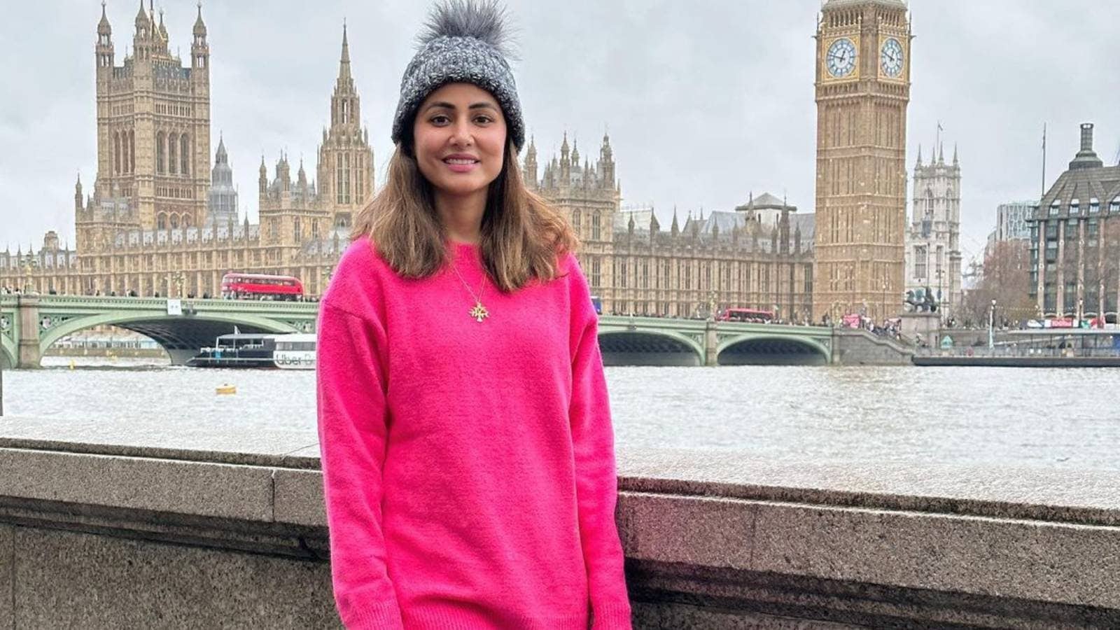 Hina Khan Enjoys Holiday In London In Chic Winter Clothes, Check Out ...