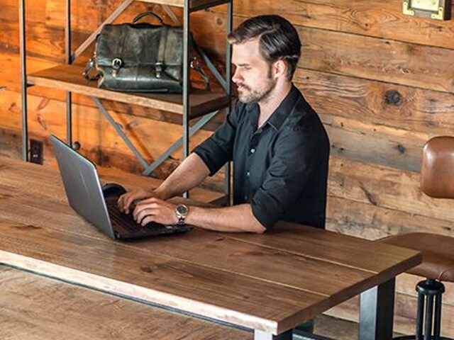 How Standing Desk At Work Might Be Beneficial For Your Overall Health ...