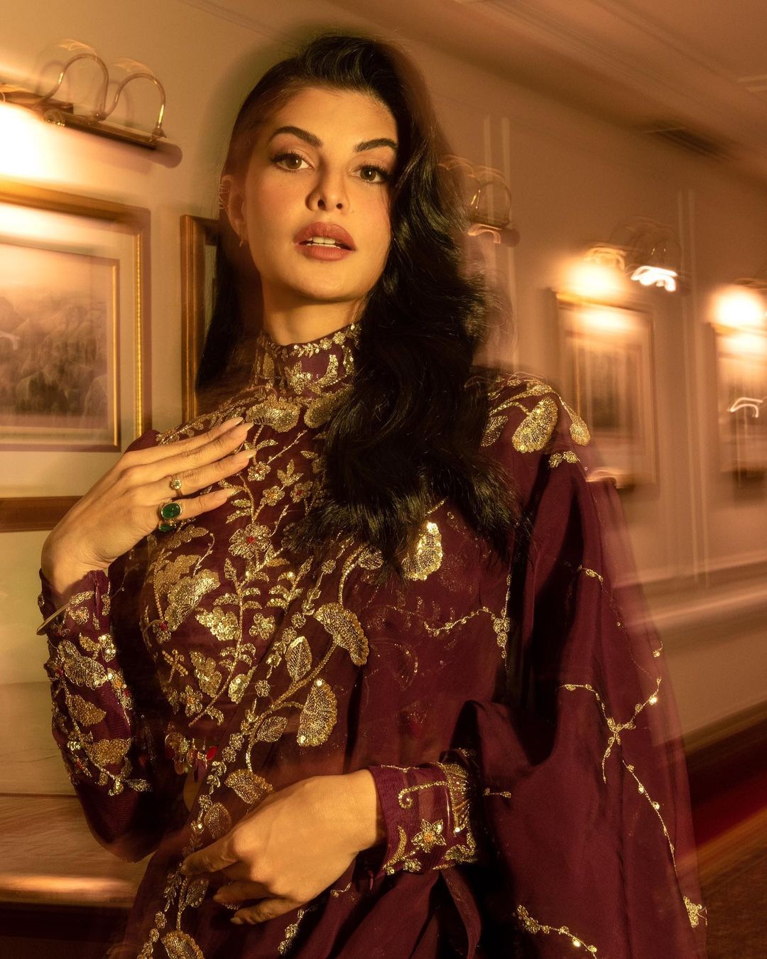 Jacqueline Fernandez Exudes Elegance In Blue Saree With Embroidered ...