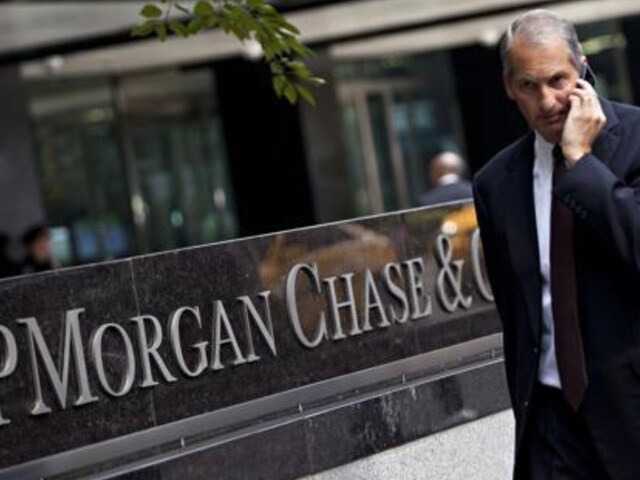 How JPMorgan Lost $175 Million To One Con Woman - News18